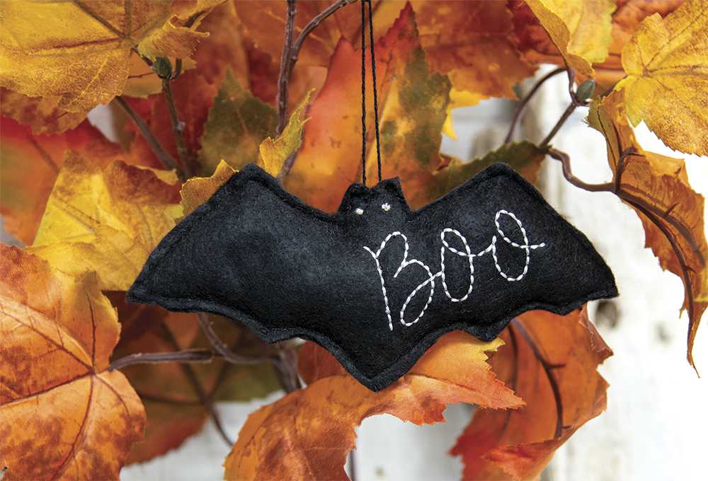 Felt Boo Bat Ornament – Farmabilia